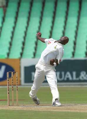 Mfuneko Ngam bowling in the match where he took 3 for 93 | ESPNcricinfo.com