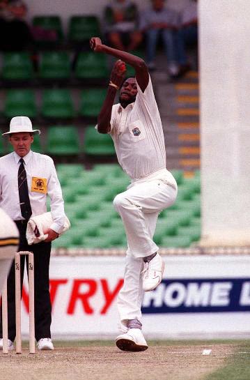 Curtly Ambrose bowling | ESPNcricinfo.com