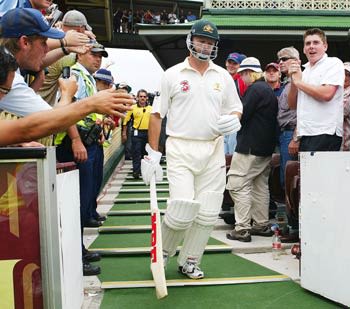 Steve Waugh walked out amidst a huge roar with a big task on hand ...