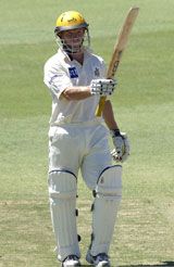 Chris Rogers acknowledges his hundred | ESPNcricinfo.com