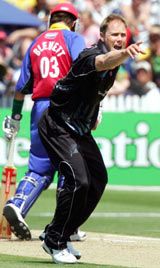 Jeff Wilson appeals | ESPNcricinfo.com