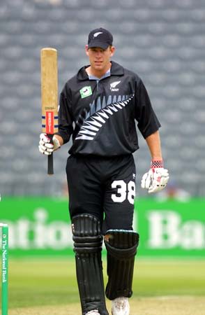 Oram celebrates maiden One-Day International 50 | ESPNcricinfo.com