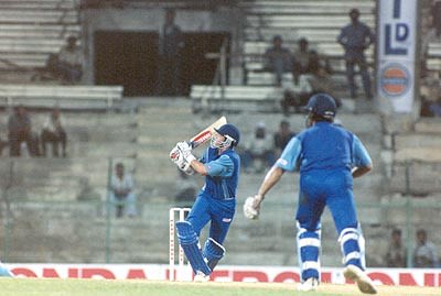 Hrishikesh Kanitkar plays an effective pull shot | ESPNcricinfo.com