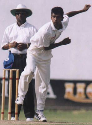 Sri Lankan bowler Upul Chandana delivers a ball | ESPNcricinfo.com