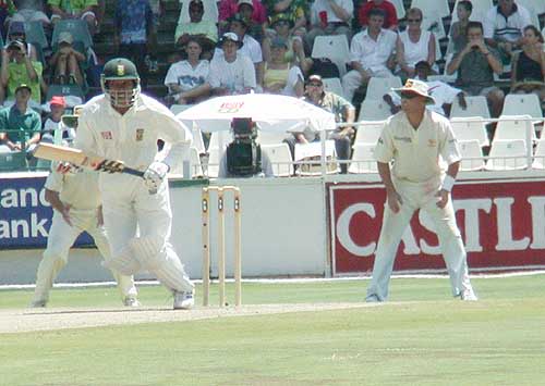 Ntini sets off on a run in his first innings of 9 | ESPNcricinfo.com
