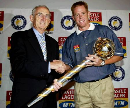 South African cricket captain Shaun Pollock with the ICC Test ...