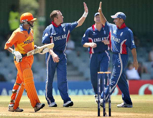 White and Hussain celebrate after snaring Adeel Raja | ESPNcricinfo.com