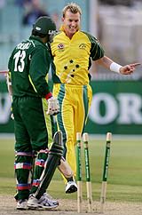 Brett Lee castles Yousuf Youhana | ESPNcricinfo.com
