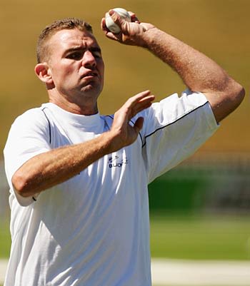 Lance Hamilton warms up in the nets | ESPNcricinfo.com
