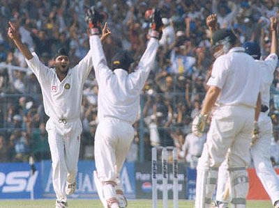 Adam Gilchrist falls for a first ball duck | ESPNcricinfo.com