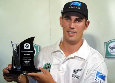 Sinclair holds the Player of the Match award | ESPNcricinfo.com