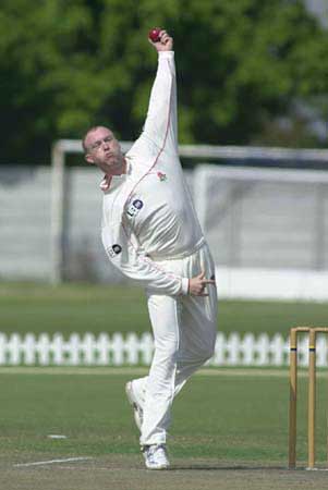 Gary Keedy bowling at the Boland Academy | ESPNcricinfo.com