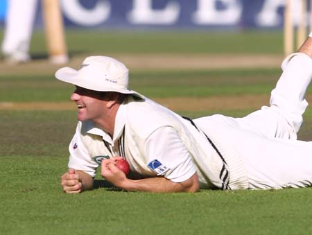 Bradburn smiles after catching Humayun at gully | ESPNcricinfo.com