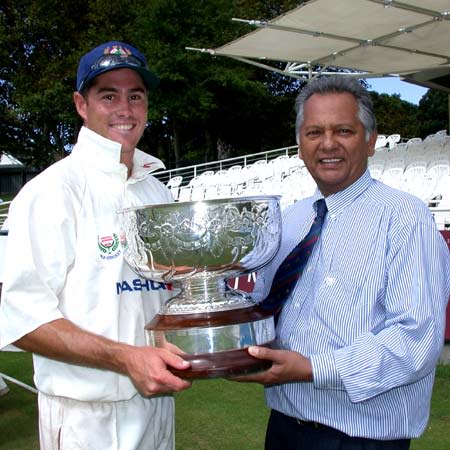 WP Bowl captain Jonathan McLean receives the UCB Bowl from WP Cricket ...