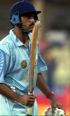 Azhar reaches his half-century | ESPNcricinfo.com