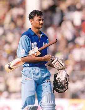 Hemang Badani returns to the pavilion after a fluent fifty ...