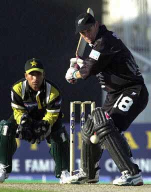 Mathew Sinclair waits to drive Shahid Afridi | ESPNcricinfo.com