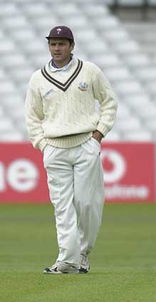 Mark Ramprakash in the field in his first match for Surrey 2001 ...