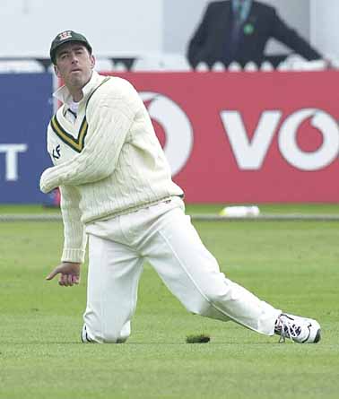 Darren Bicknell in the field against Durham | ESPNcricinfo.com