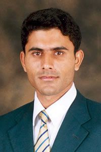 Abdul Razzaq - Portrait 2002 | ESPNcricinfo.com