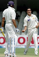 Umar Gul nails VVS Laxman | ESPNcricinfo.com