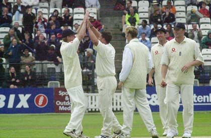 Another wicket for Gough at Lord's 2000 | ESPNcricinfo.com