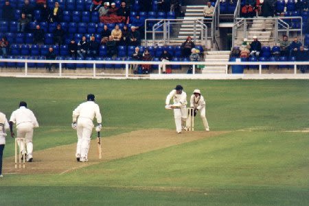 Matthew Elliott in action at Cardiff 15th April 2000 | ESPNcricinfo.com