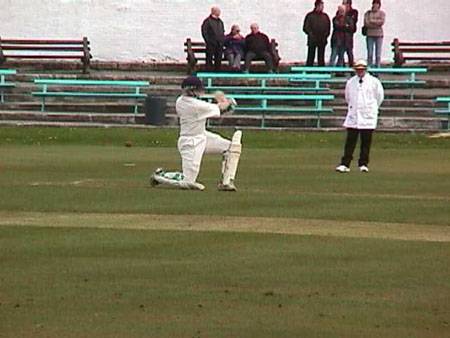 Russell Edmonds sweeps Chris Wright on his way to 55 | ESPNcricinfo.com