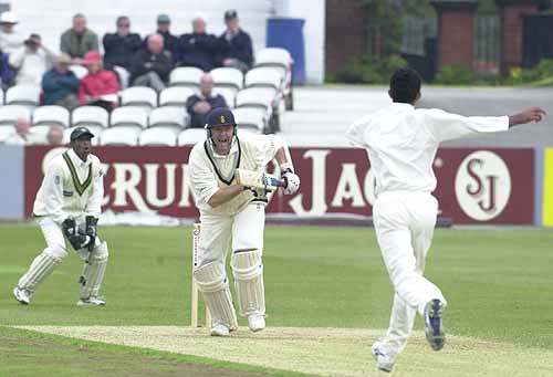 Dominic Cork survives an lbw shout from Razzaq | ESPNcricinfo.com
