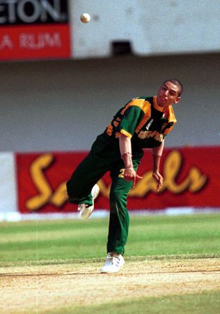 Justin Ontong spinning away | ESPNcricinfo.com
