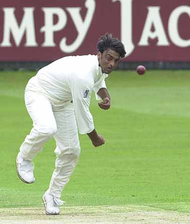 Shoaib Akhtar bowls from the Pavilion End | ESPNcricinfo.com