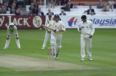 Ryan Sidebottom gets his first runs in Test cricket | ESPNcricinfo.com