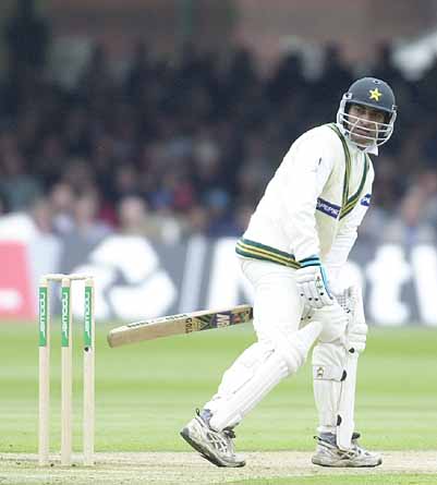 Saleem Elahi opens the batting for Pakistan | ESPNcricinfo.com