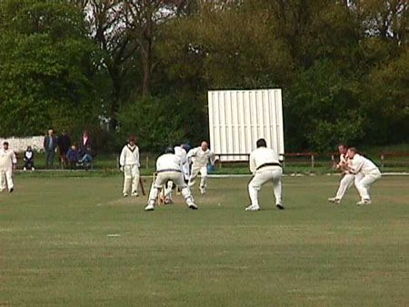 And Clinton Perren as the overs ticked away | ESPNcricinfo.com