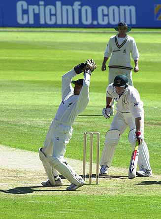 Warwickshire keeper Keith Piper | ESPNcricinfo.com