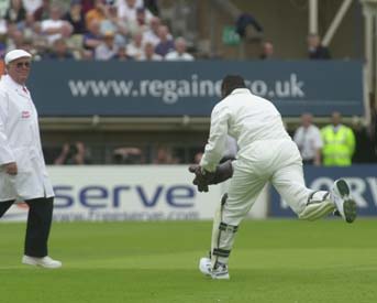Ridley Jacobs catching Ed Giddins | ESPNcricinfo.com