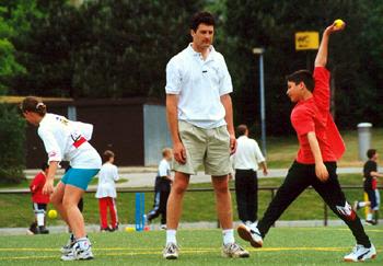 Demonstrating the bowling action | ESPNcricinfo.com