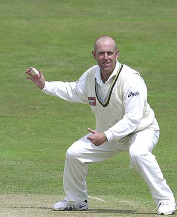 Darren Lehmann bowling study 2001 | ESPNcricinfo.com
