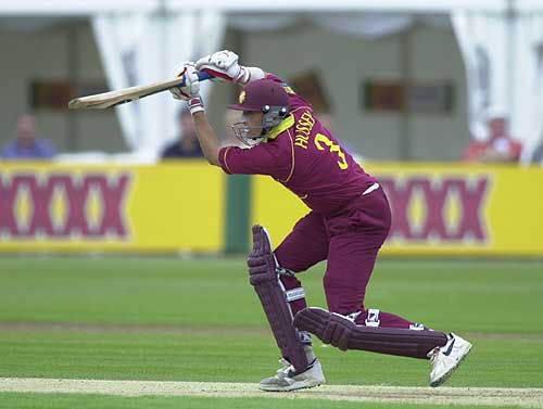 Mike Hussey in a classic batting pose | ESPNcricinfo.com