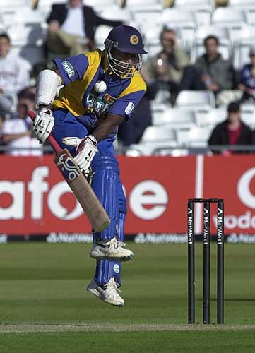 Sanath Jayasuriya gets in a tangle with this ball from Hoggard | ESPNcricinfo.com