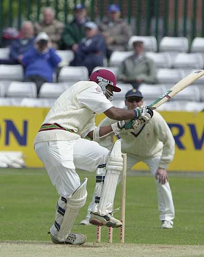 Ganga top edges this ball from Lungley to be caught by Gunter for 0 | ESPNcricinfo.com