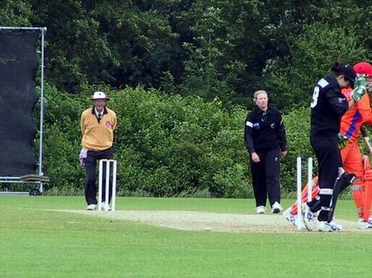 Mason bowls te Beest | ESPNcricinfo.com