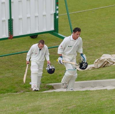 Iain Brunnschweiler and Mitch Stokes | ESPNcricinfo.com