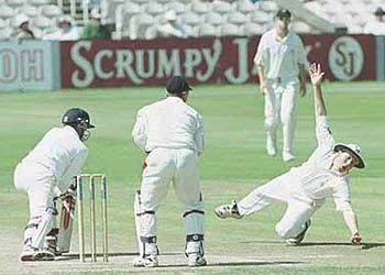 Atherton makes a valiant attempt to catch Nick Speak | ESPNcricinfo.com