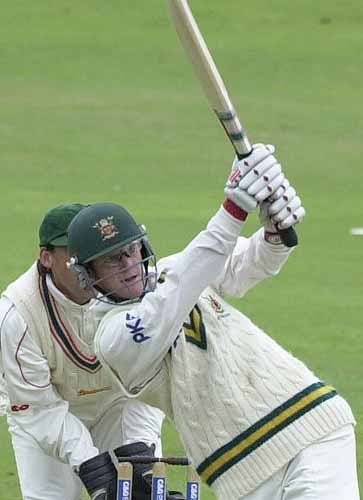Chris Read at the crease ; 2001 | ESPNcricinfo.com