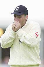 Graham Thorpe fielding portrait 2001 | ESPNcricinfo.com