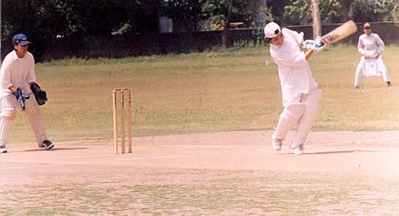 Huma Sheikh pulls for a four during a match | ESPNcricinfo.com