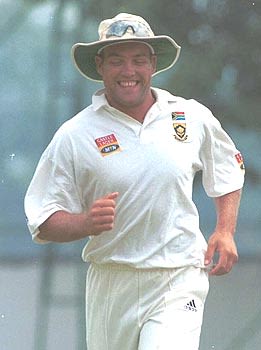 A delighted Kallis runs back to his position | ESPNcricinfo.com