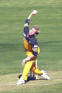 Brett Lee bowling, Queensland XI v Australian XI, 2000/01 ...