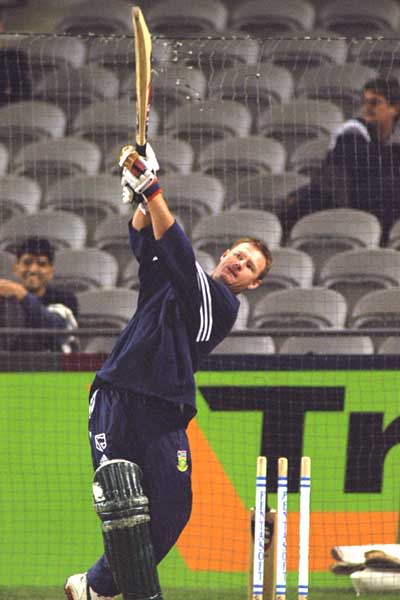Klusener batting at training, South Africa in Australia, 2000/01 ...